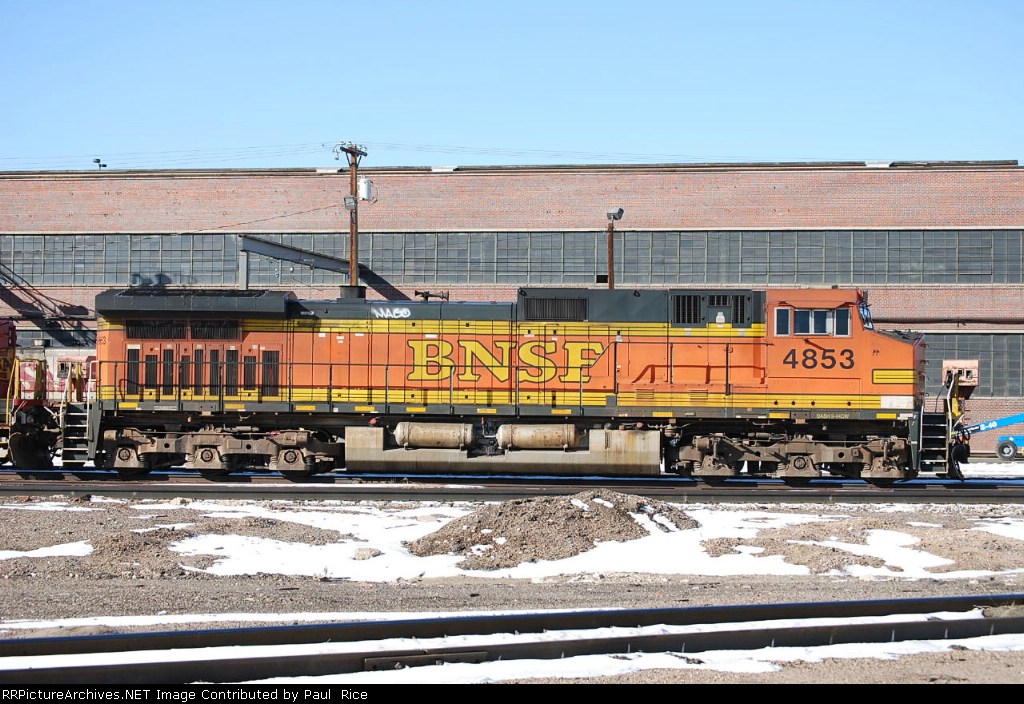 BNSF 4853